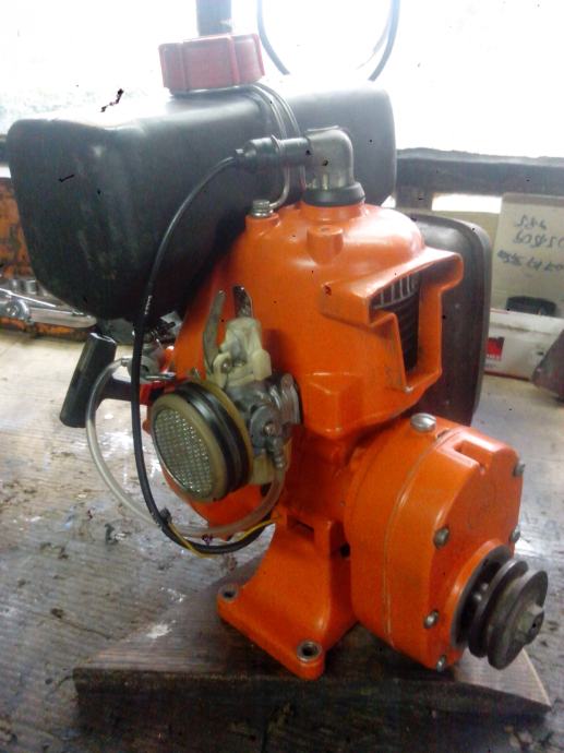 Tomos Umo 6- benzinski motor za mješalicu PRODAJEM