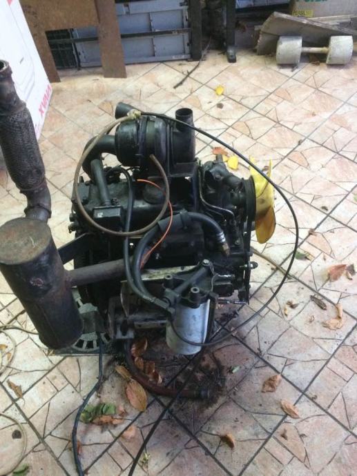 Yanmar motor tri cilindra 18ks dizel može se probat