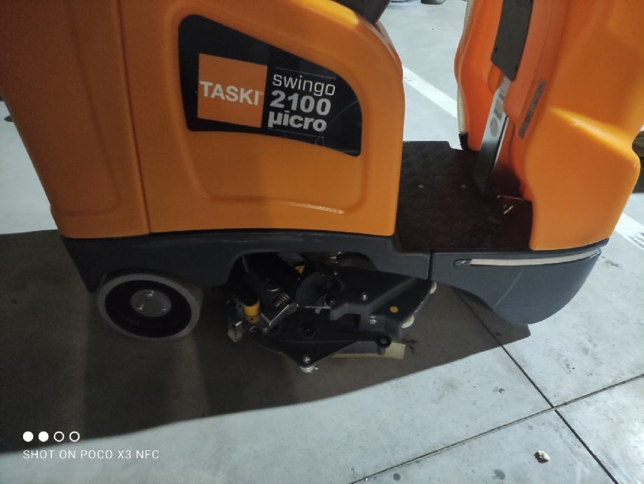 Taski Swingo 2100 qicro,stroj za pranje i čišćenje podova