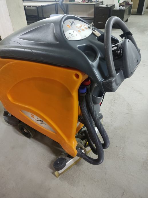 TASKI SWINGO 1250B -stroj za čišćenje i pranje podova (nove baterije )