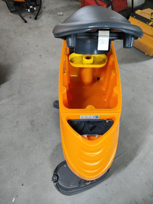 TASKI SWINGO 1255B -stroj za čišćenje i pranje podova