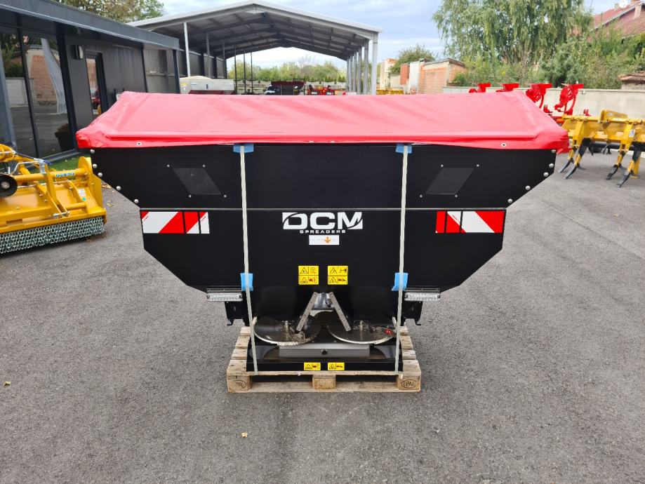 Rasipač mineralnog gnojiva DCM S 24 M 1500