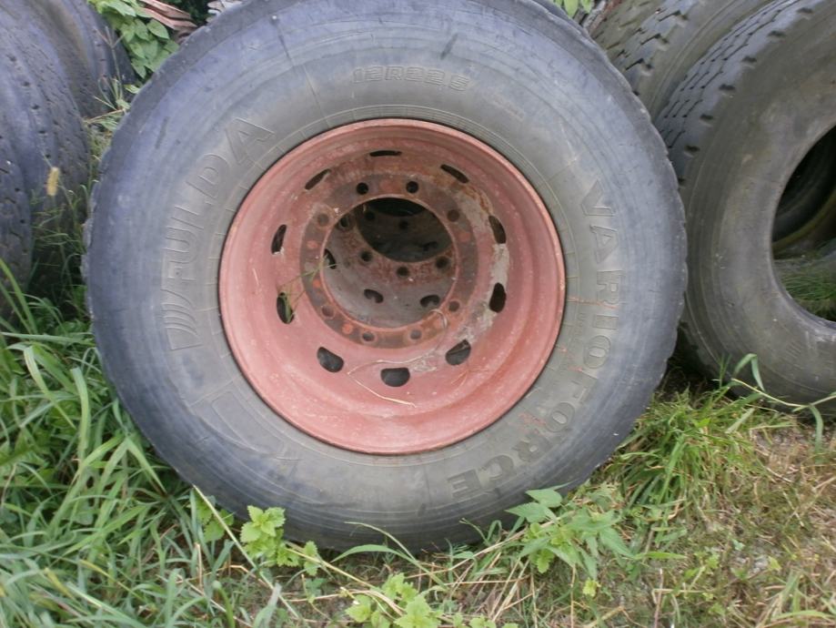 FELGE i GUME za šumske prikolice