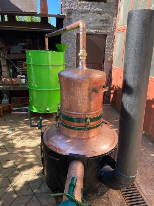 Kazan za pećenje rakije polovan kovani.