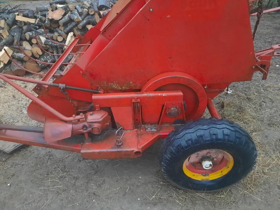 Niskotlačna balirka