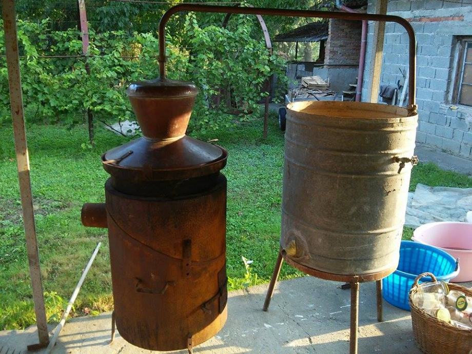 PRODAJEM KAZAN ZA PEČENJE RAKIJE, HITNO!!!