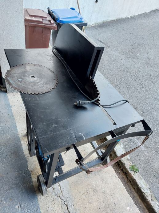 Stolni cirkular za drva