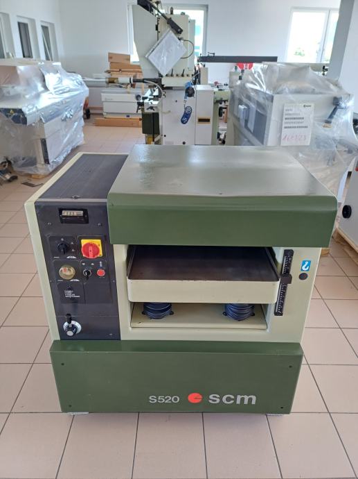 DEBLJAČA SCM S520