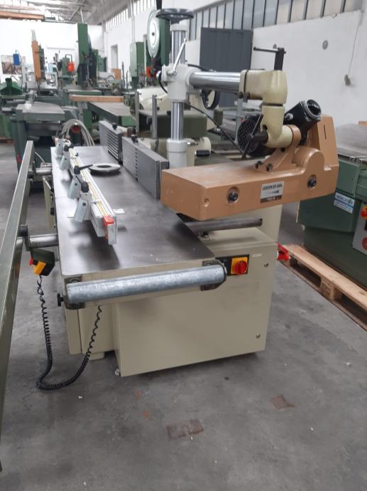 Frezer Scm T150 sa nagibnom osovinom