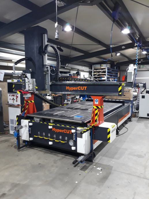 CNC HyperCUT 2030 nesting z AMO 3