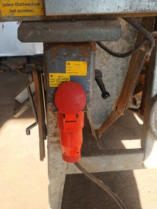 Prodajem građevinski cirkular trofazni