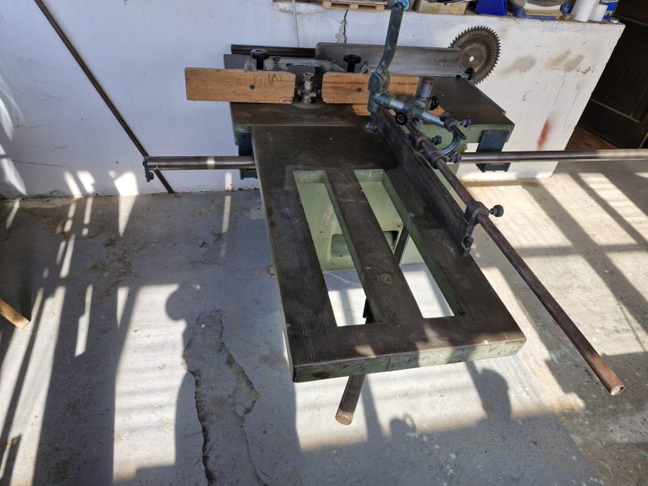 Stolarska kombinirka / cirkular, freza