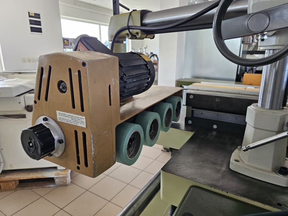 Stolarski frezer Scm T150