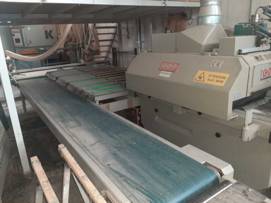 VIŠELISNI CIRKULAR SA JEDNOM POMIČNOM PILOM