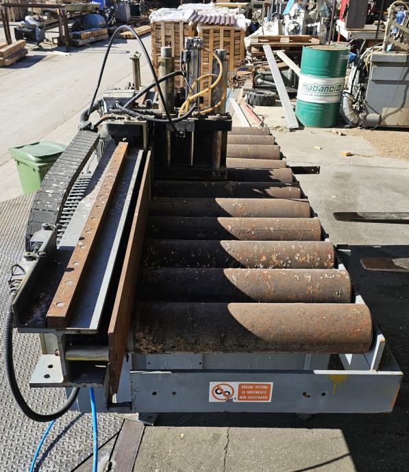 višelisni cirkular, podstolni štucer