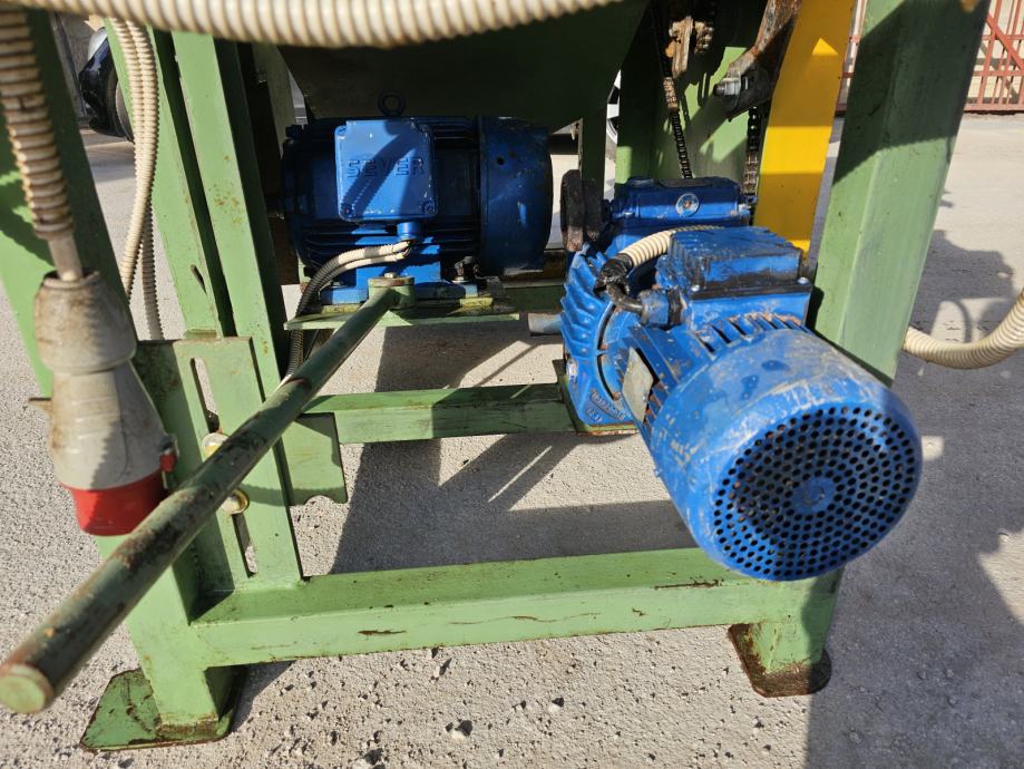 višelisni cirkular, podstolni štucer