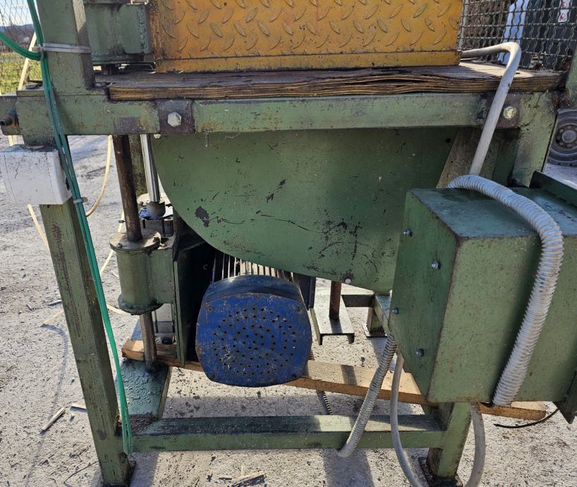 višelisni cirkular, podstolni štucer