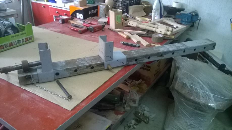 STOLARSKE STEGE ILI KNEHTOVI