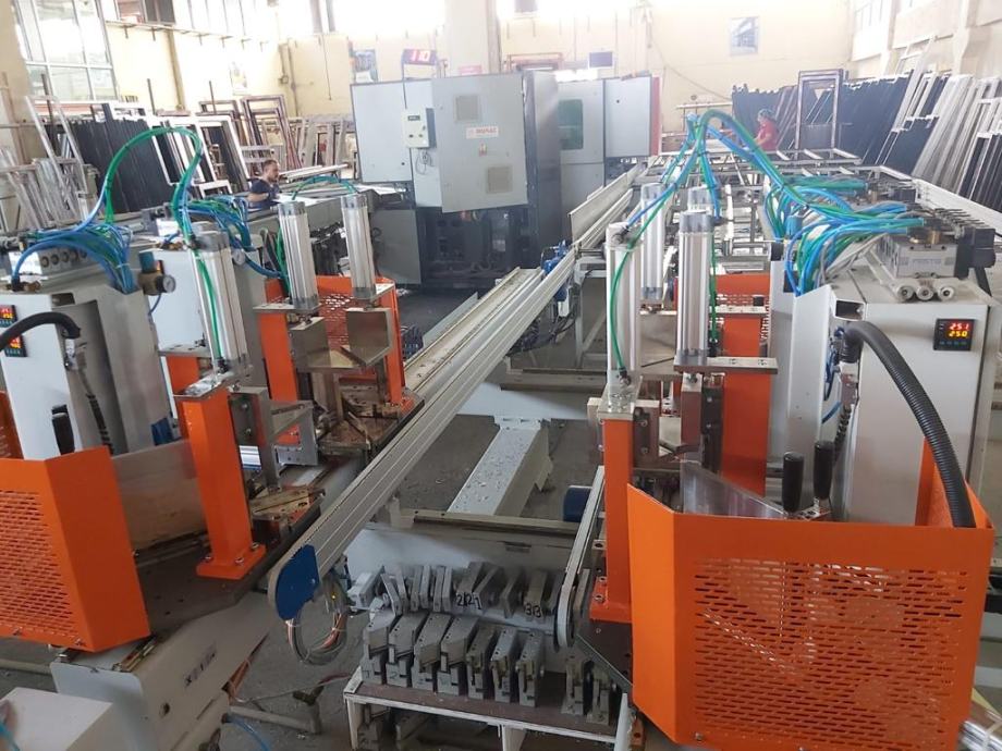 PVC Strojeve , Murat rabljeni obradni centar varilica