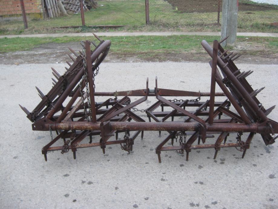 DRLJAČA ZUBAČA 4 KRILA PRODAJEM ILI MJENJAM