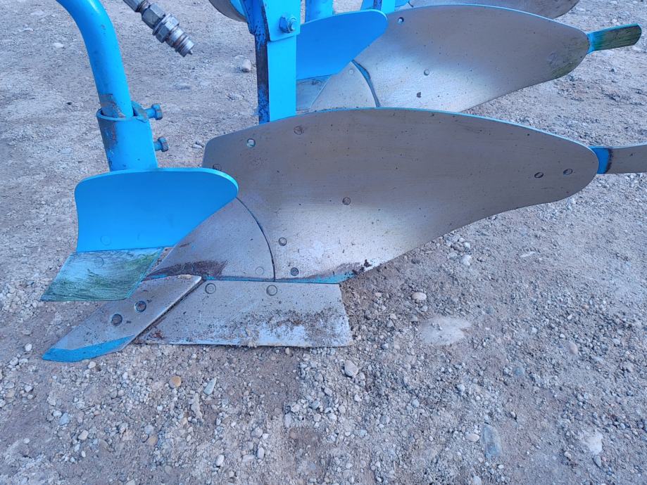 LEMKEN opal 140 super stanje, plug