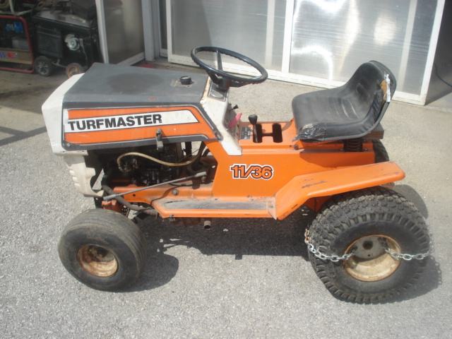 MALI TRAKTOR TURFMASTER 11/36 MOTOR BRIGSS & STRATTON 8 HP