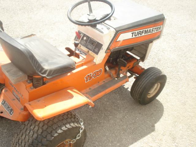 MALI TRAKTOR TURFMASTER 11/36 MOTOR BRIGSS & STRATTON 8 HP