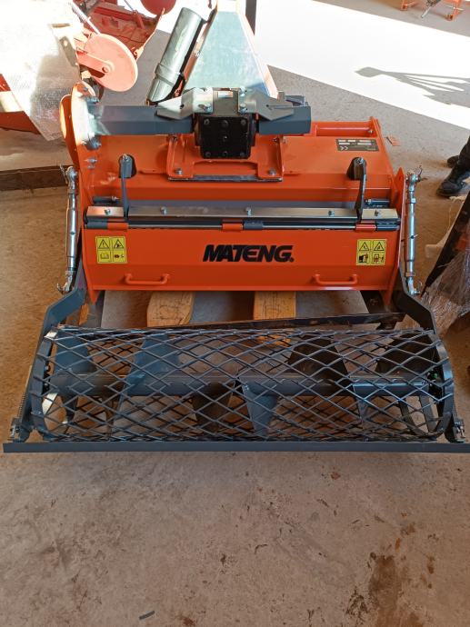 Mateng freza sa rolerom STB105