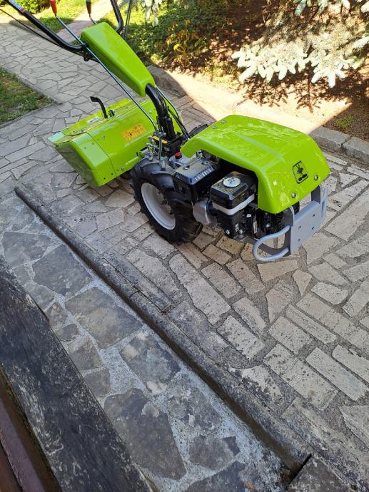 Motokultivator Grillo G55, Honda motor