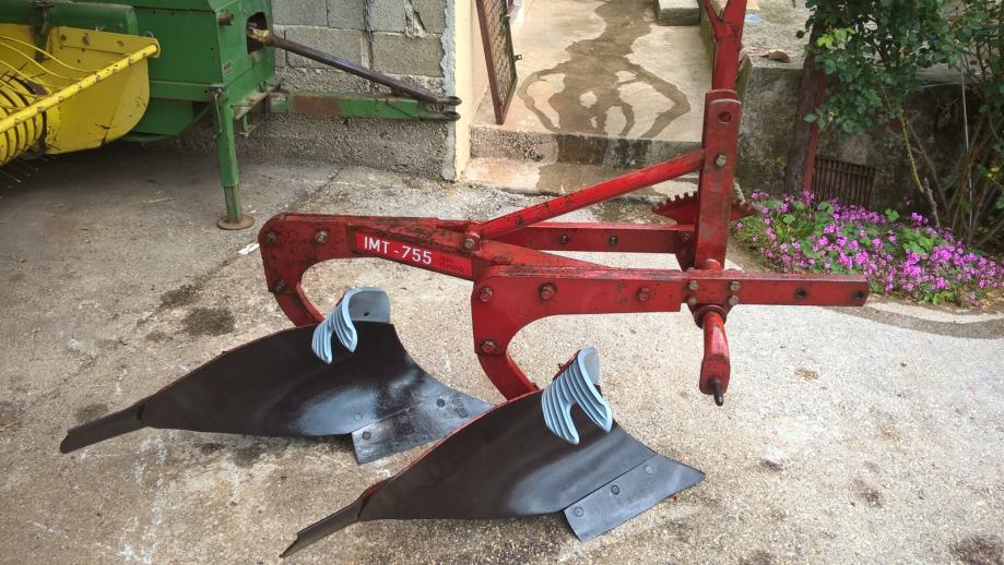 Plug dvobrazni IMT 755 niski klirens (10 cola) u BENKOVCU