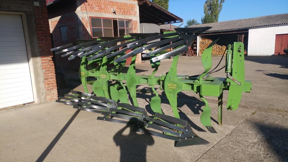 Plug EBERHARDT D 140 M 4-brazde rešetkasti