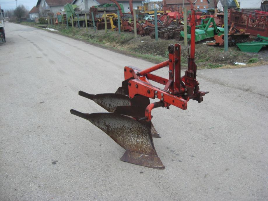 PLUG ,IMT 755 , VISOKI KLIRENS 12 COLI PRODAJEM ILI MJENJAM