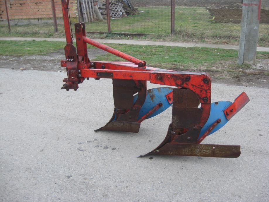 PLUG ,IMT 755 , VISOKI KLIRENS 12 COLI PRODAJEM ILI MJENJAM