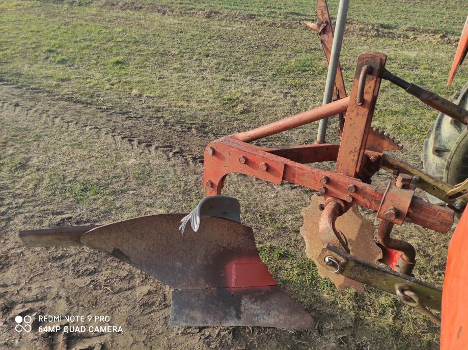 Plug imt jedna brazda