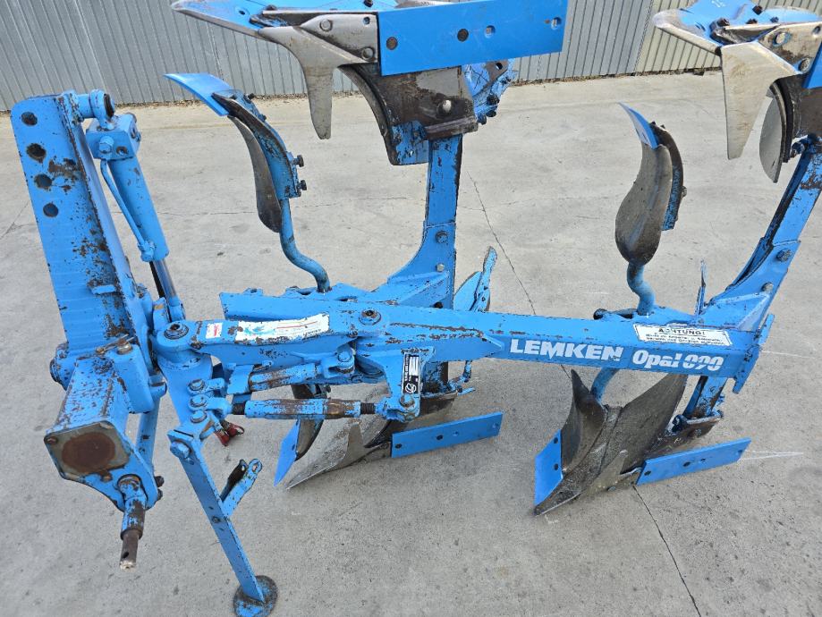 Plug Lemken Opal 090
