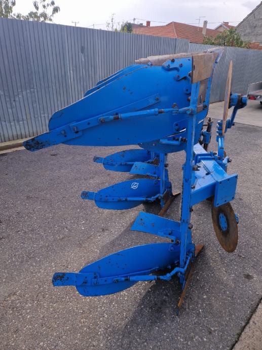 Plug Lemken Opal 110