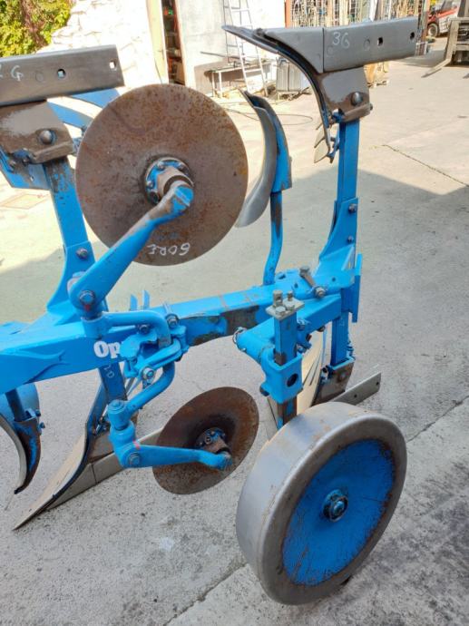 Plug Lemken Opal 120