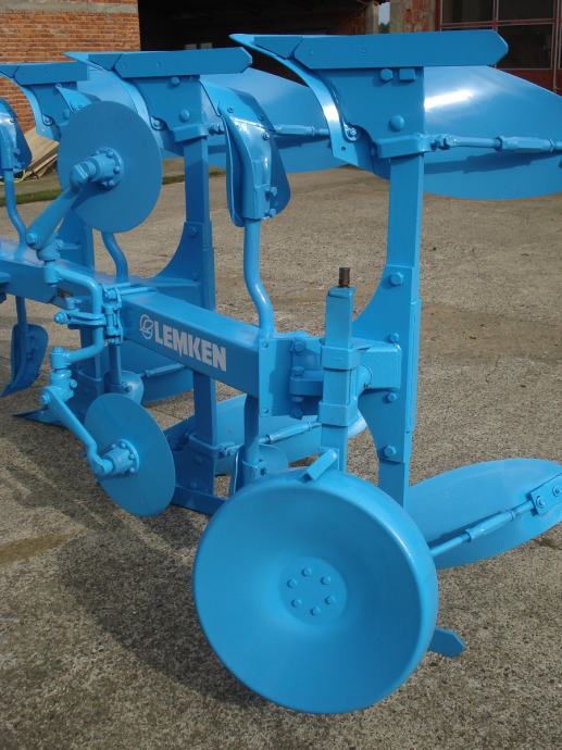Plug LEMKEN OPAL 140