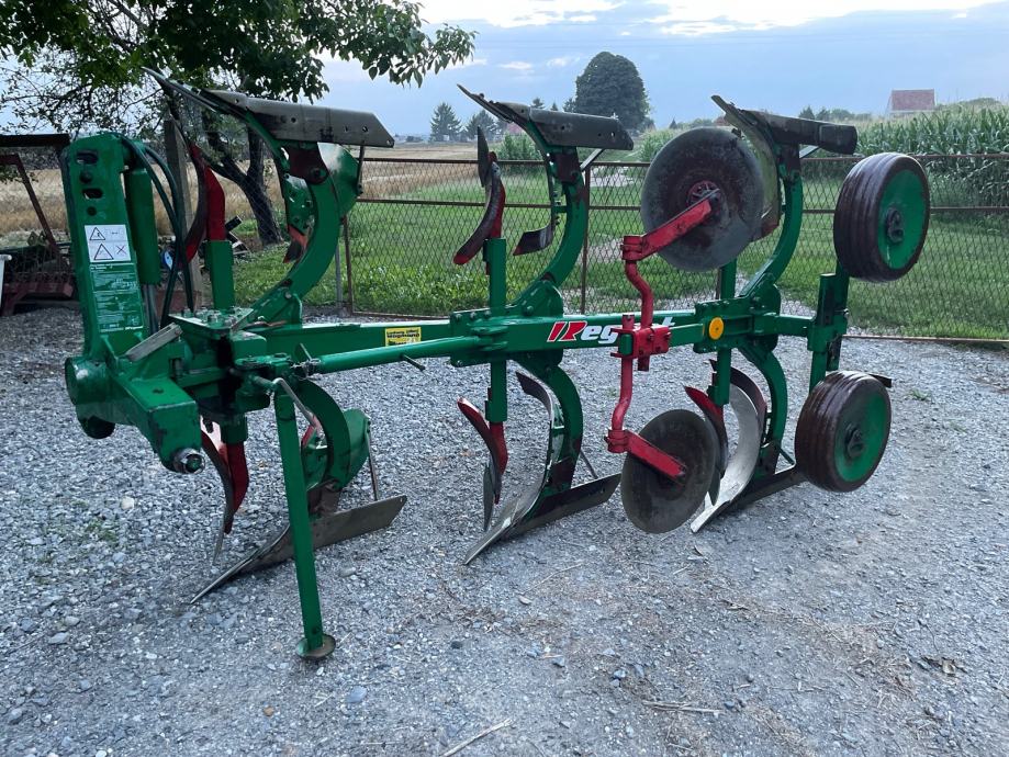 Plug Regent Saturn 338 CX 3 brazde TOP STANJE