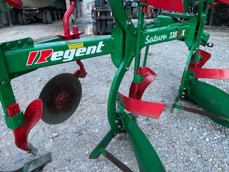 Plug Regent Saturn 338 CX 3 brazde TOP STANJE