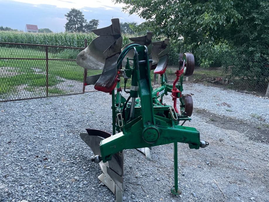 Plug Regent Saturn 338 CX 3 brazde TOP STANJE