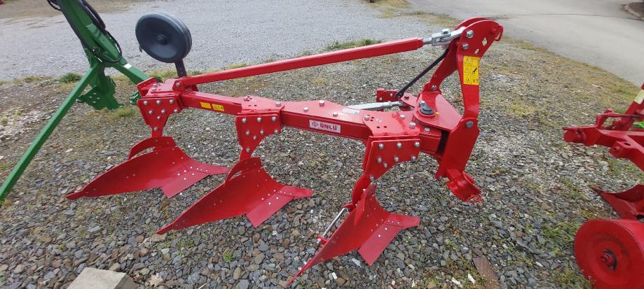 Plug UNLU ravnjak 3 brazde