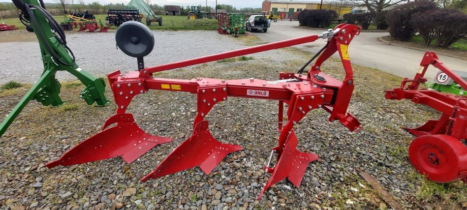 Plug UNLU ravnjak 3 brazde