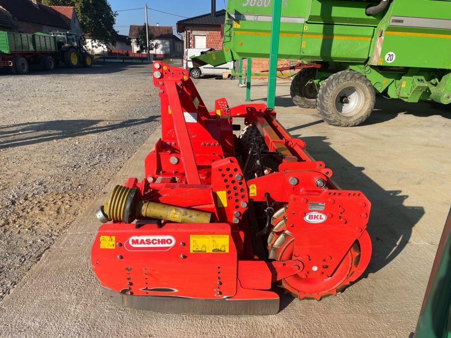 Rotodrljača Maschio Dominator Rapido 3 metra 2021 godina