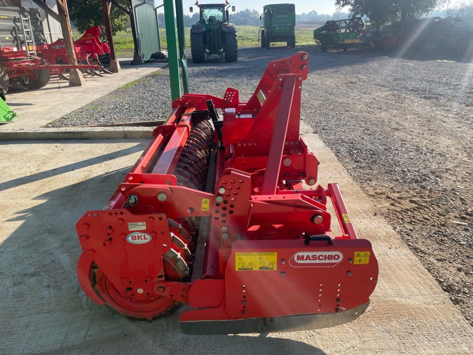 Rotodrljača Maschio Dominator Rapido 3 metra 2021 godina