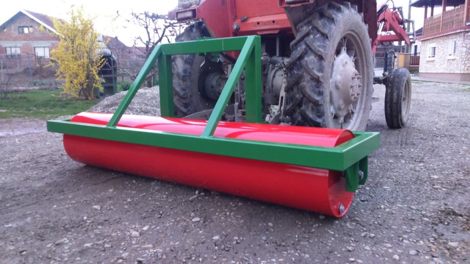 Valjak za zemlju 2,5 m