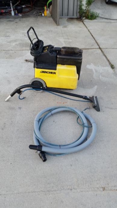 KARCHER PUZZI PROFESIONAL 200 STROJ ZA KEM. PRANJE