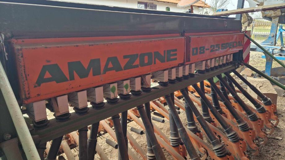 Amazone D8 - 25 SPECIAL