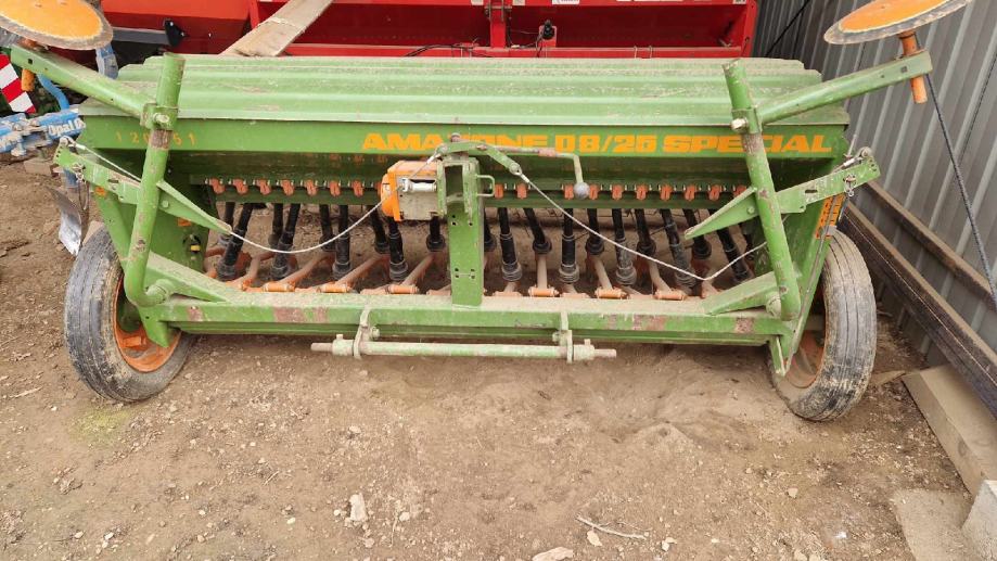 Amazone D8 - 25 SPECIAL