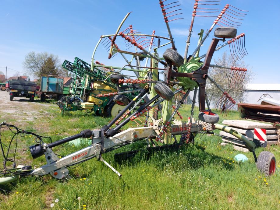 Prevrtač Claas Liner 2700